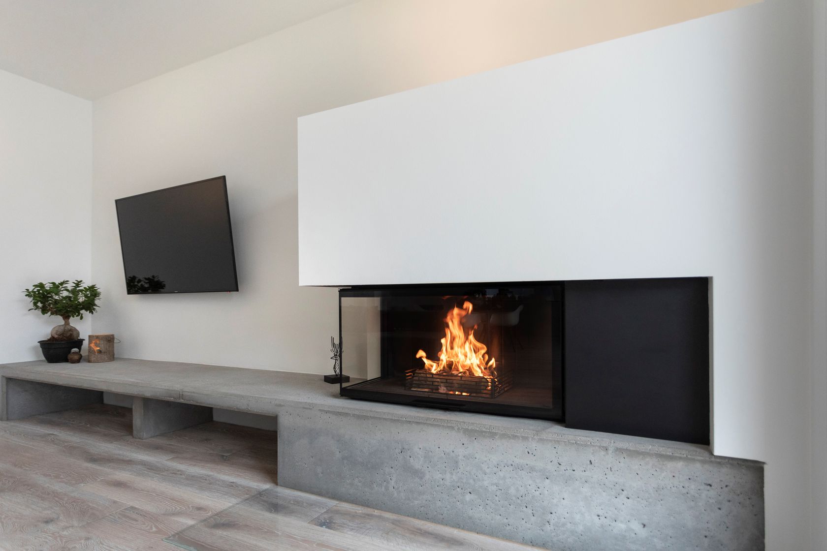 RII Caminetto a legna angolare By RUEGG