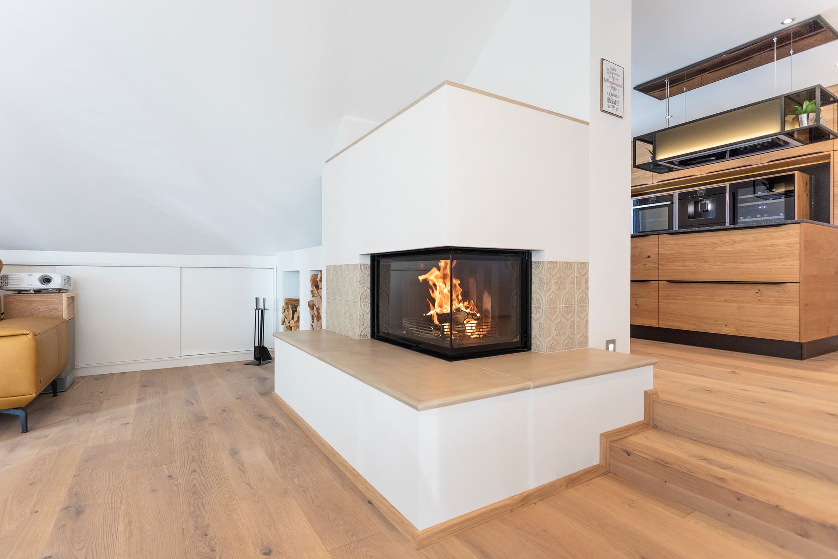 RII Caminetto a legna angolare By RUEGG