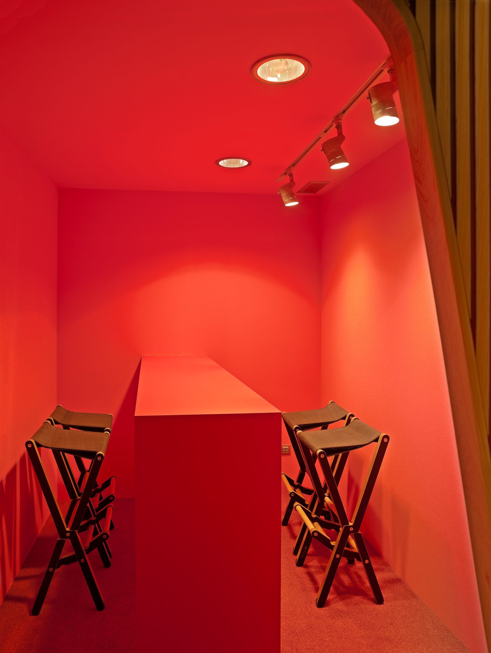 2ND RIS Stool By DVELAS