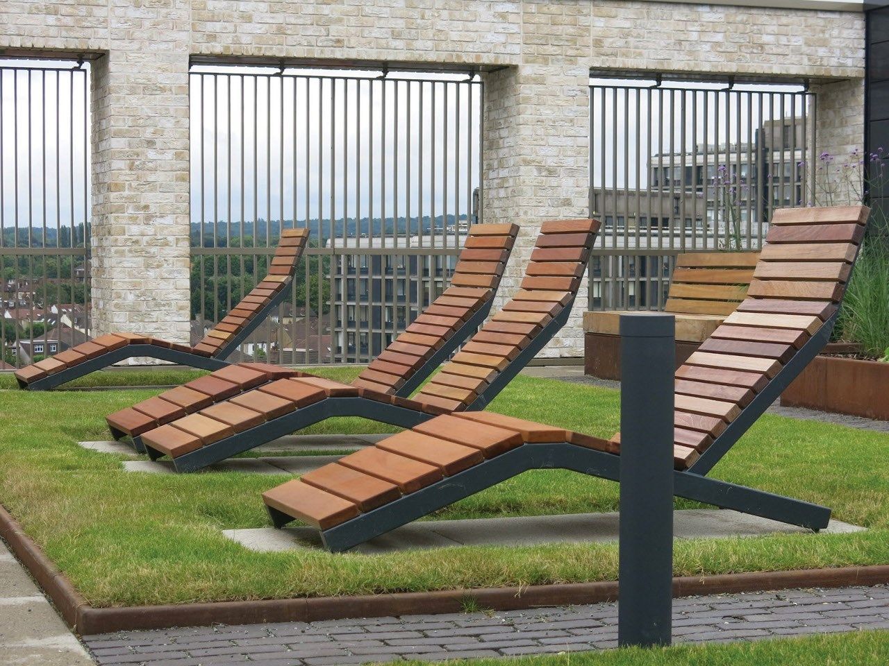 RIVAGE | Steel and wood sun lounger By mmcité1 design David Karásek ...