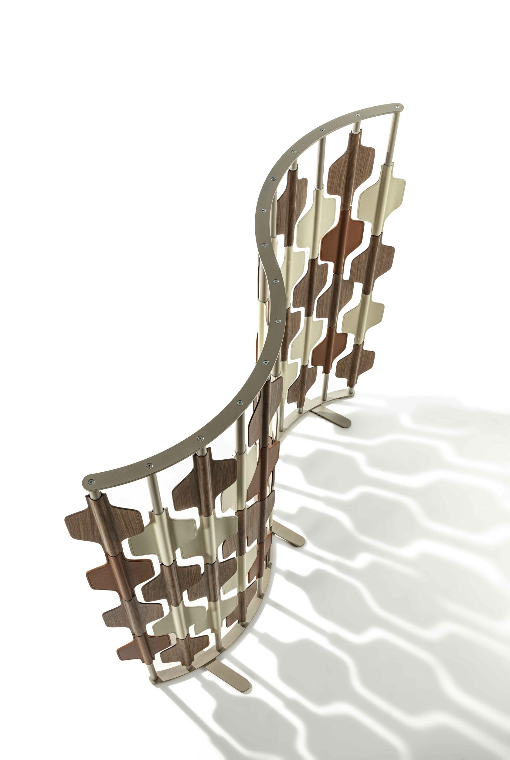 RO Freestanding partition wall By ENRICO PELLIZZONI | design Mia Cullin