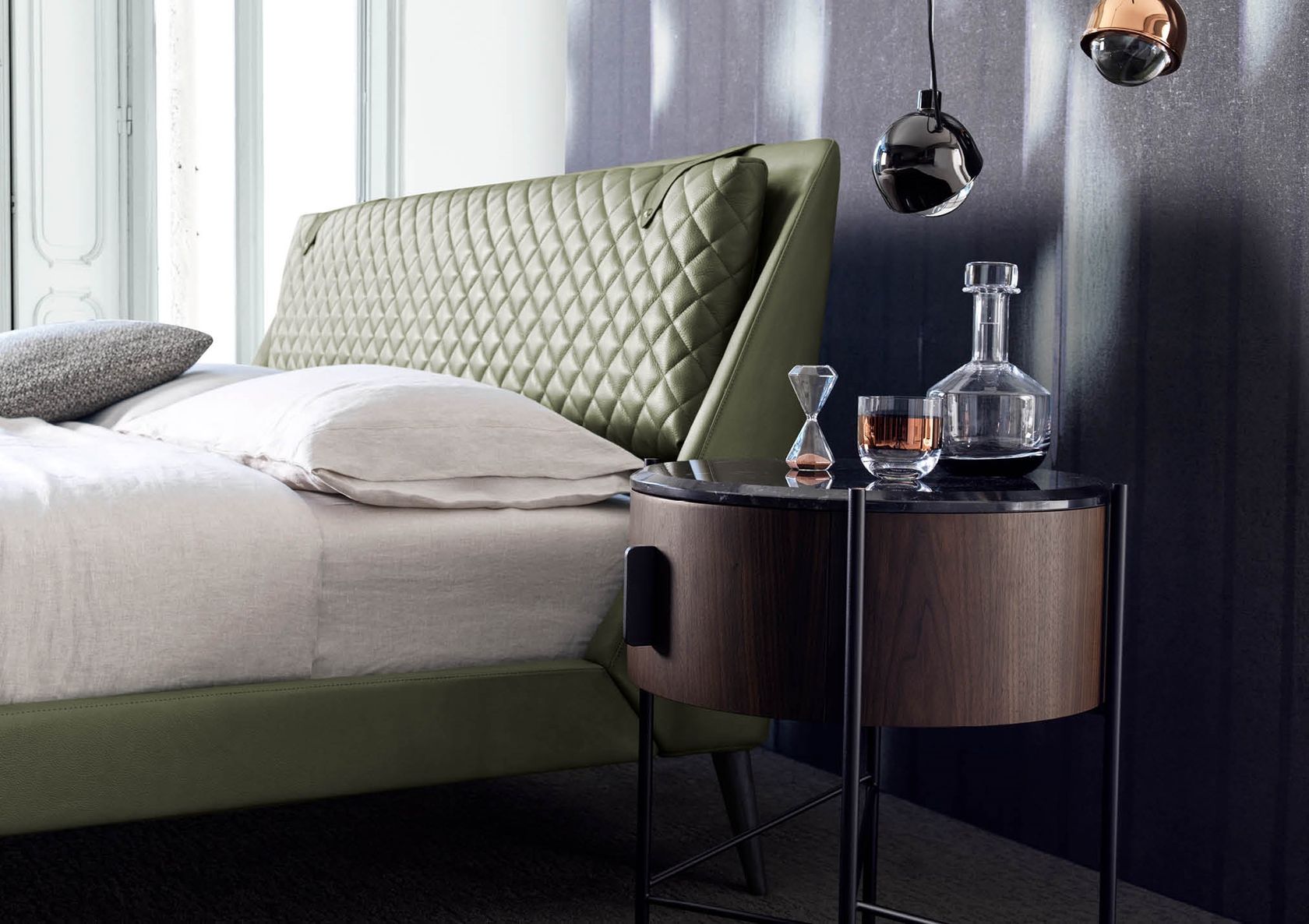 ROI Round bedside table with drawers By BertO | design Castello Lagravinese