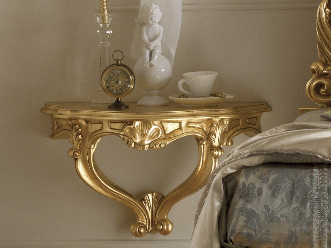 ROSSINI Wall-mounted wooden bedside table By CASA +39