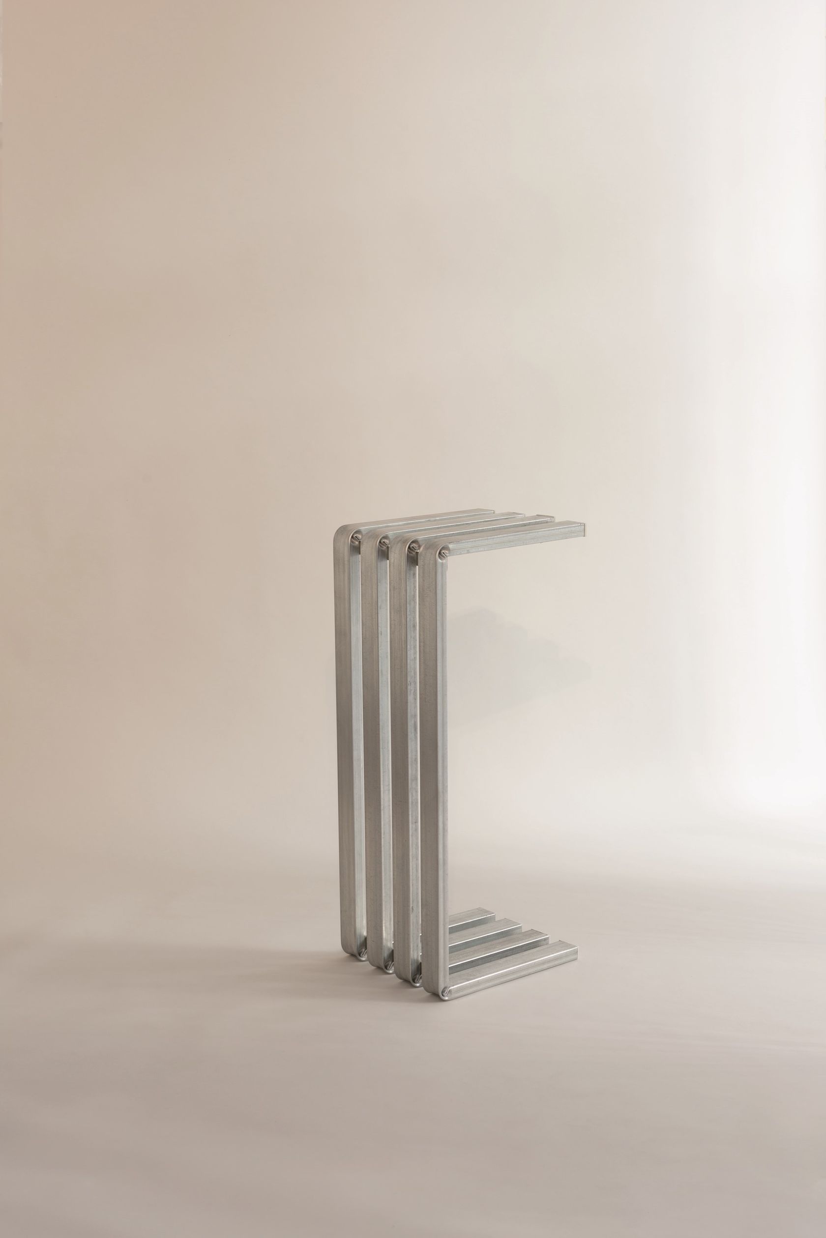 RUNWAY | Galvanized steel bench By Situér