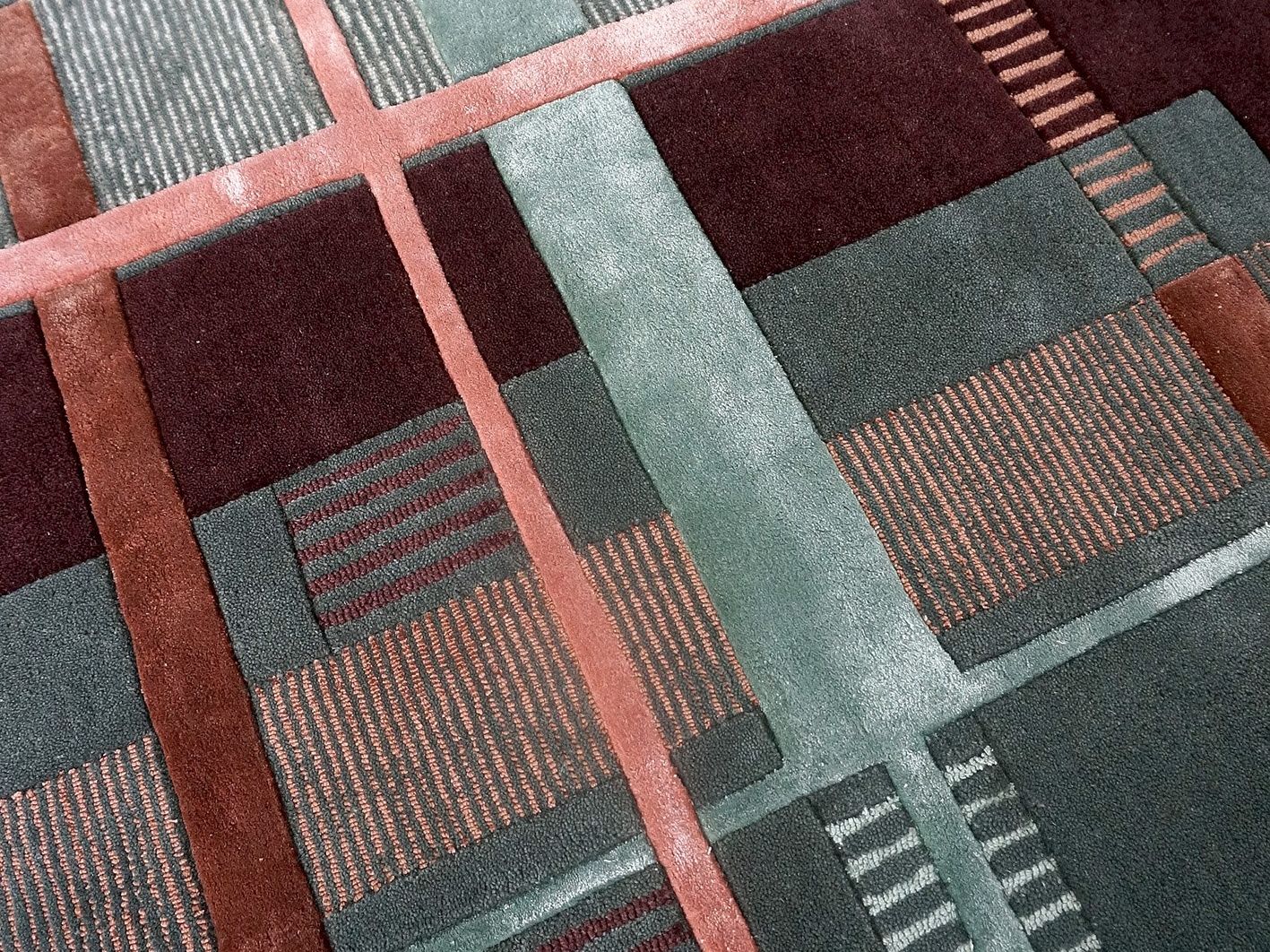 RUTER ARMY GREEN 地毯 By Volver 设计师Ksenia Stanishevski, Renate Alexandersen