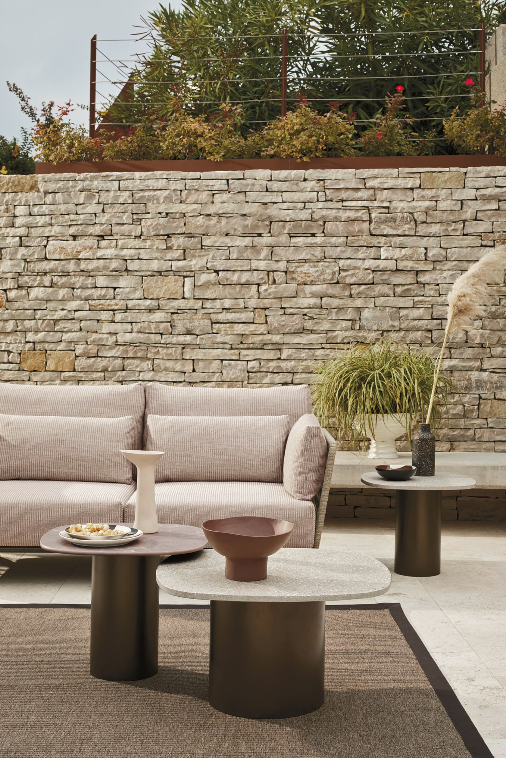 ARMÀN Garden sofa By Roberti