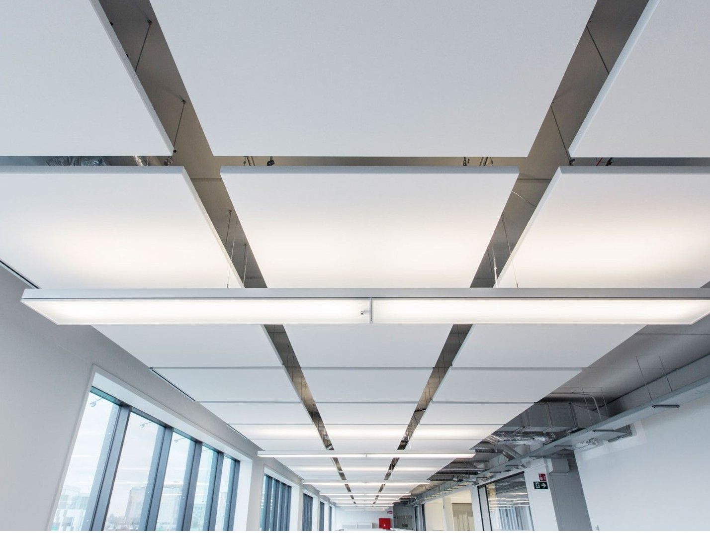 Rockfon® Eclipse™ Isole acustiche By Rockfon