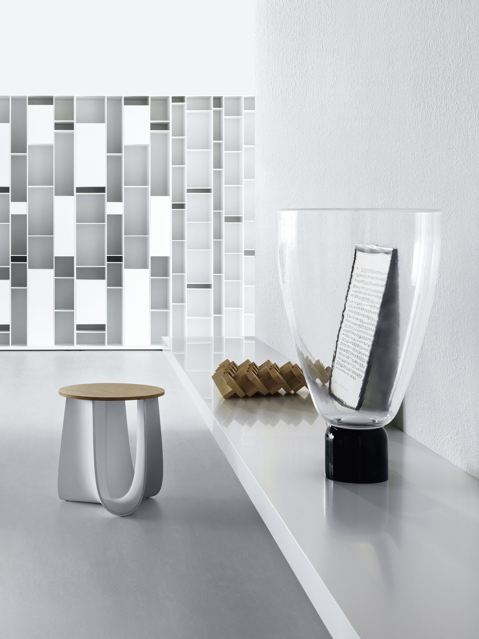 SAG Polyurethane stool / coffee table By MDF Italia | design Nendo