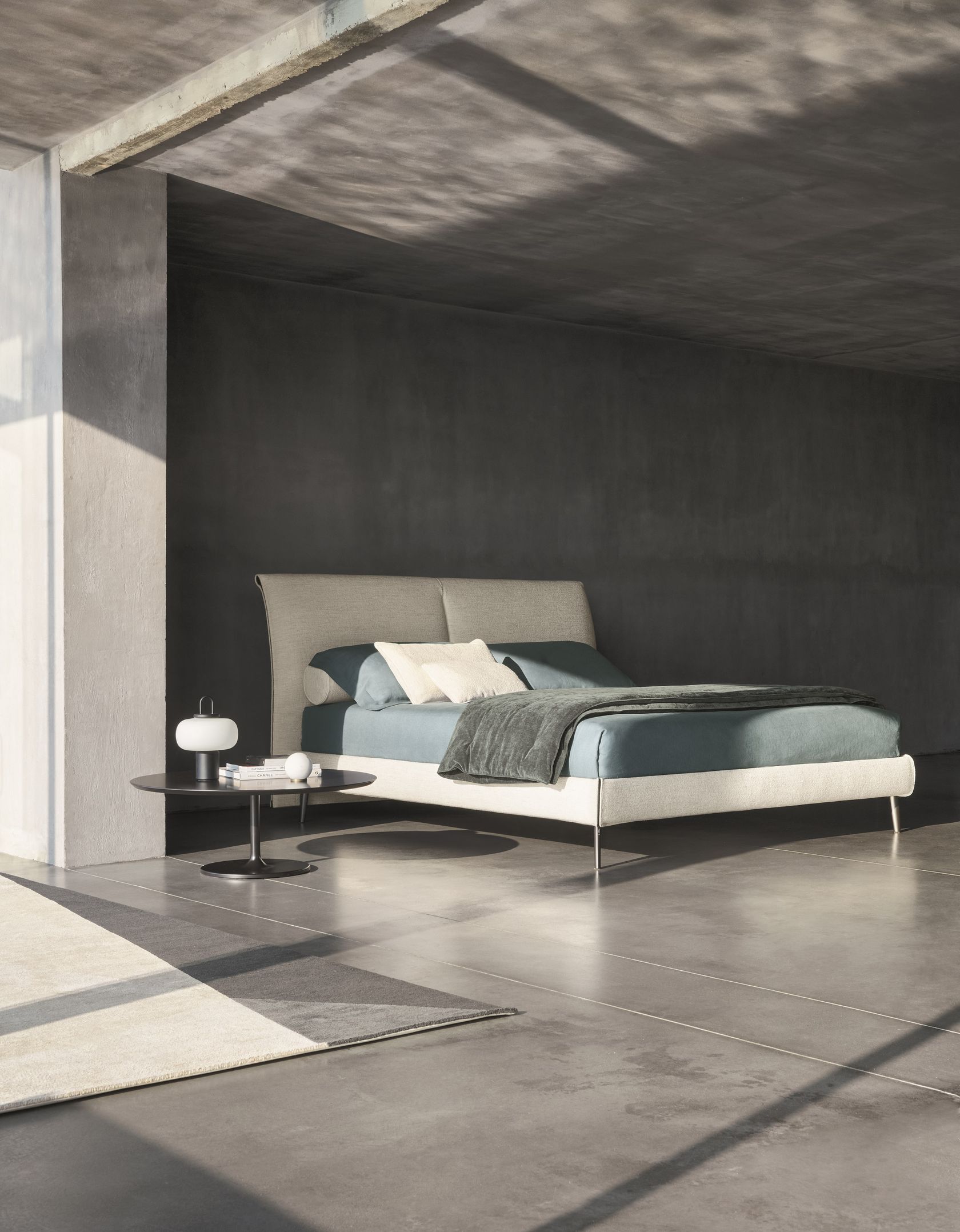 SAIL Double bed with upholstered headboard By Twils | design Palomba ...