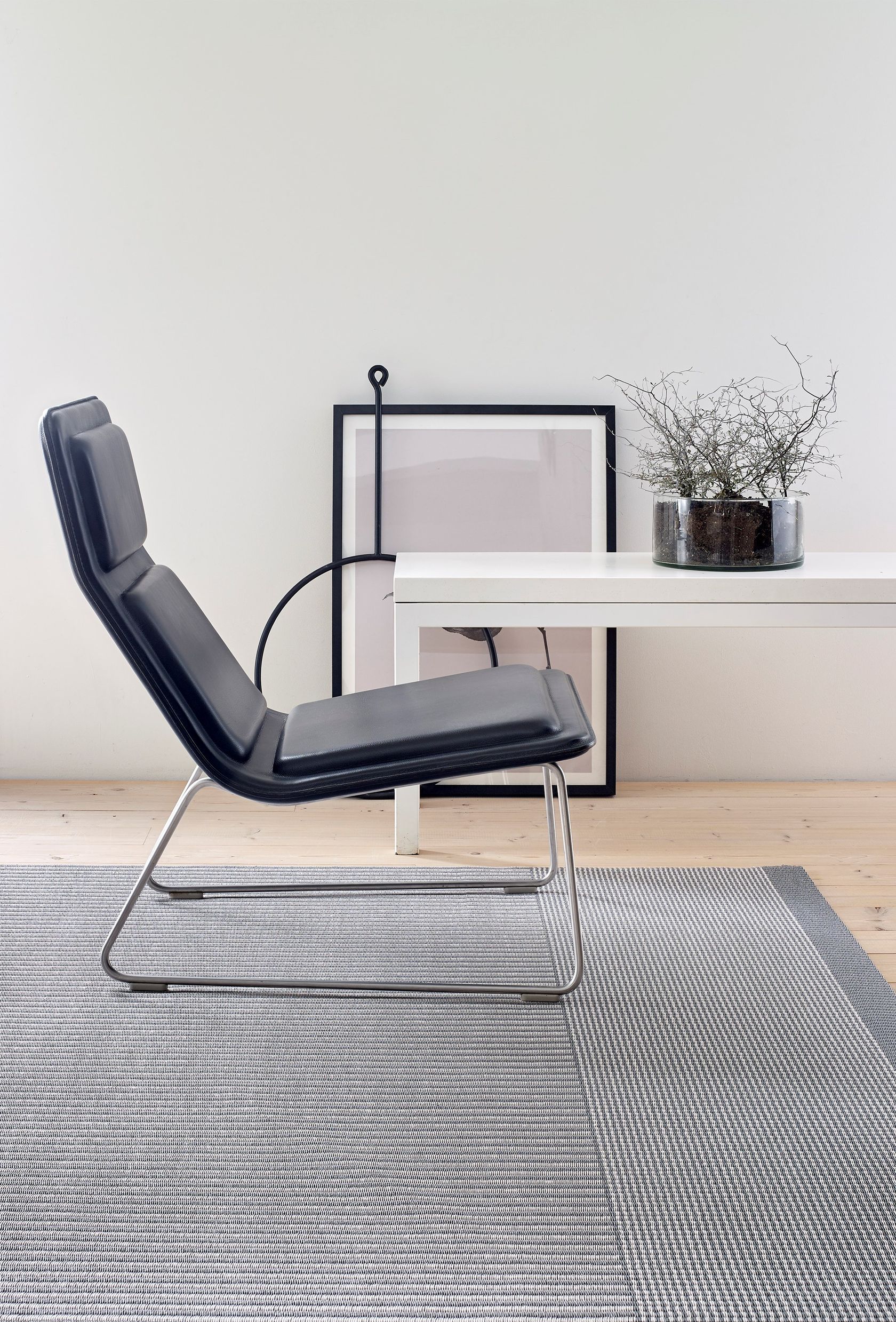 Striped paper yarn rug SAN FRANCISCO By Woodnotes design Ritva Puotila