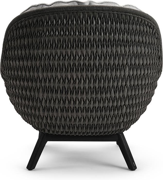 SANDUA | Garden armchair with armrests By MANUTTI design Robin Hapelt