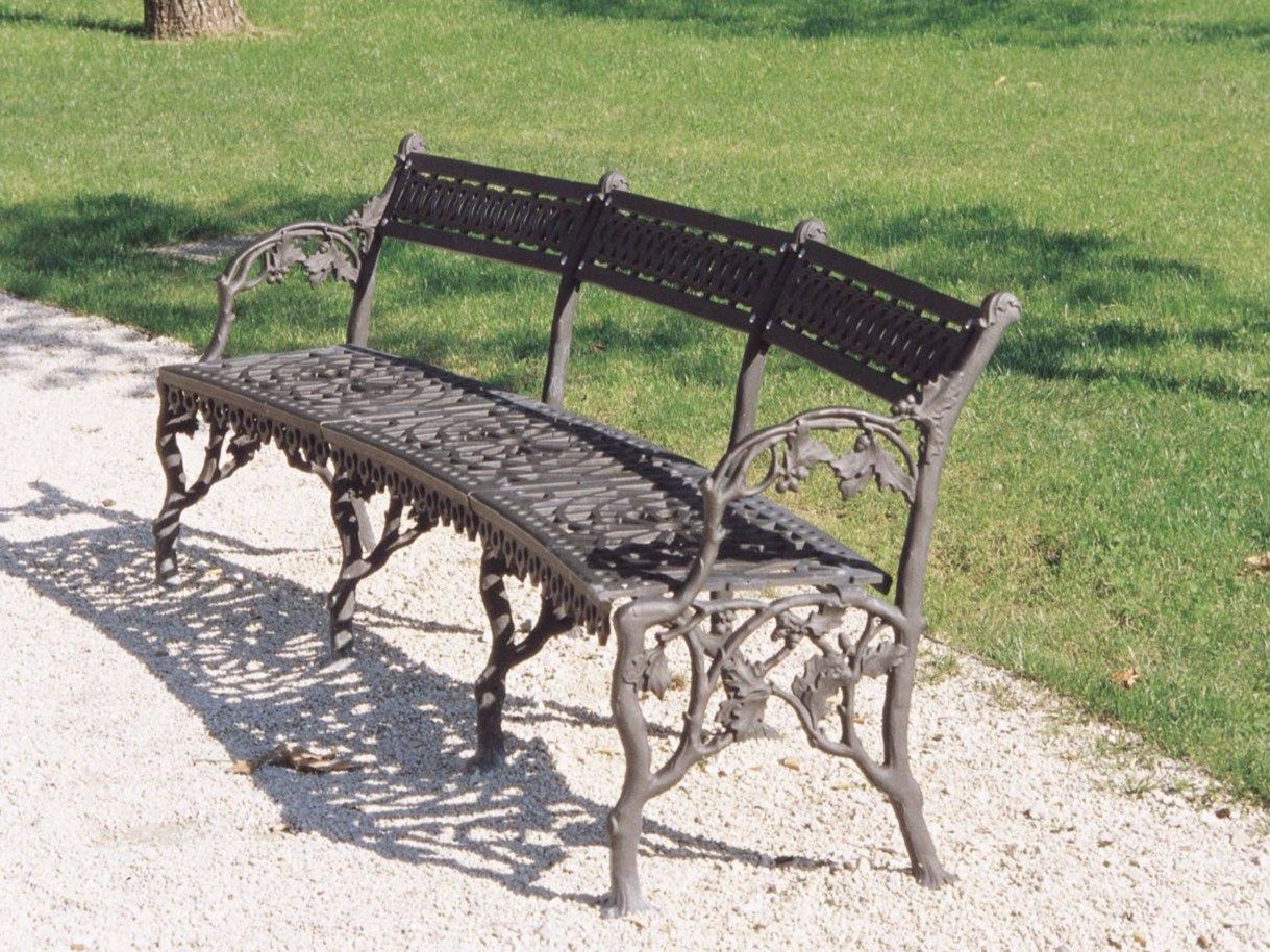 Curved Benches | Archiproducts