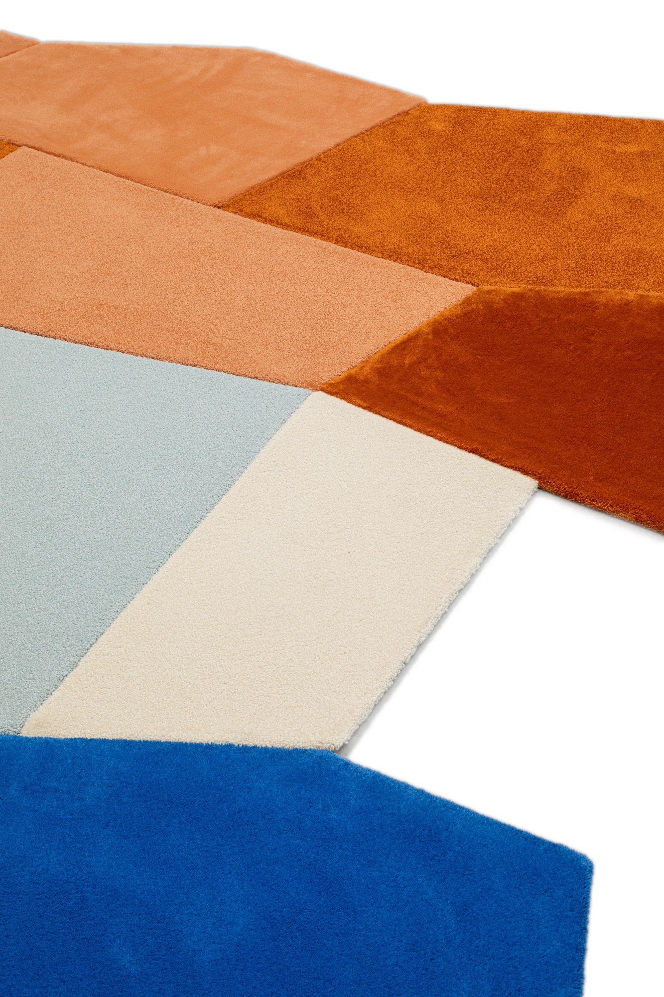 SENTIERO DI FILIPPO Rug By Carpet Edition | design AMDL CIRCLE ...