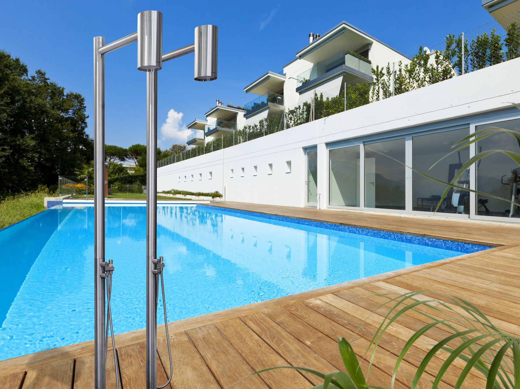 Outdoor showers | Solar, portable, with foot washer | Archiproducts