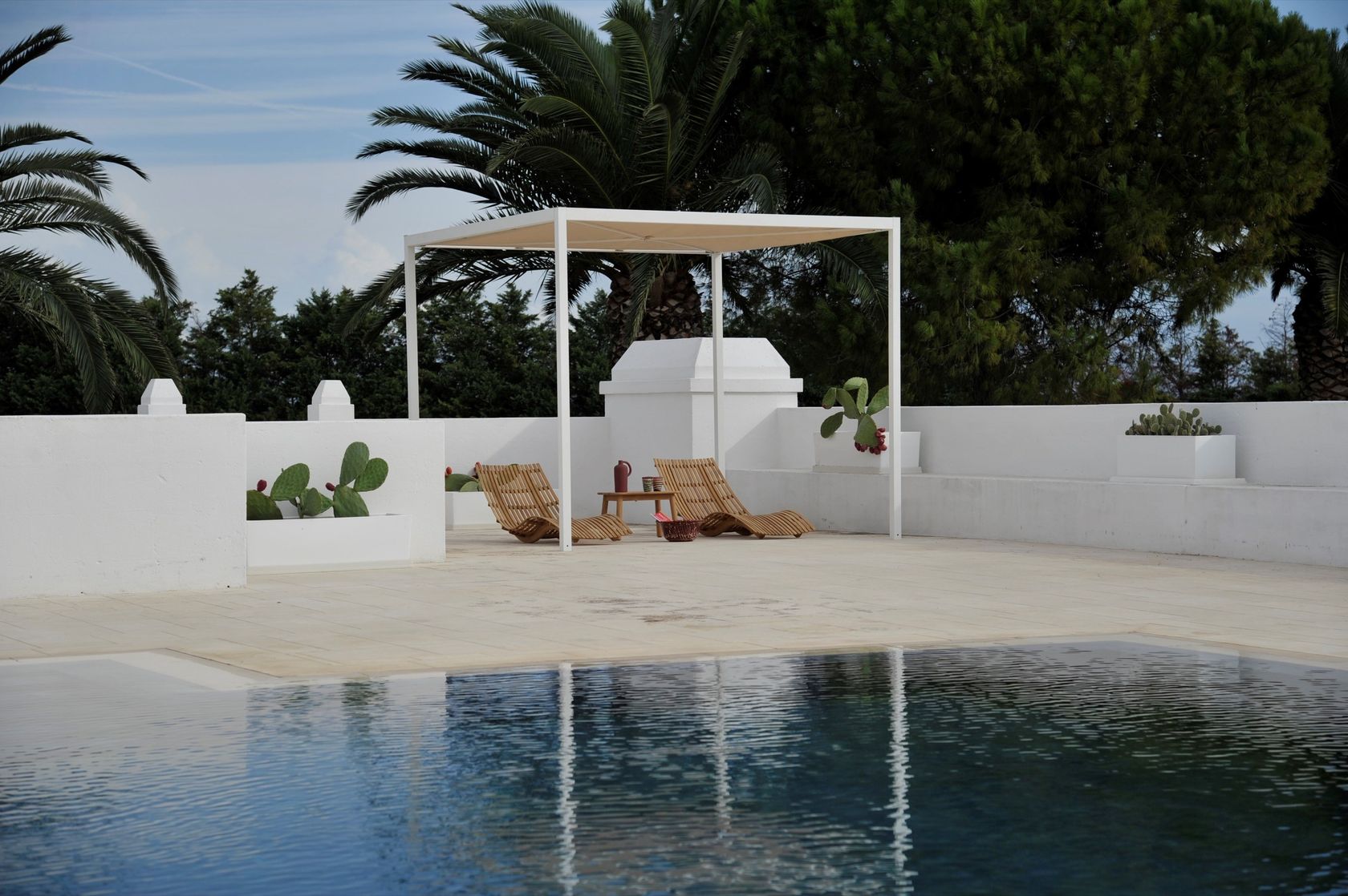 SHIBUYA Freestanding aluminium pergola By Unopiù | design Ferruccio Laviani