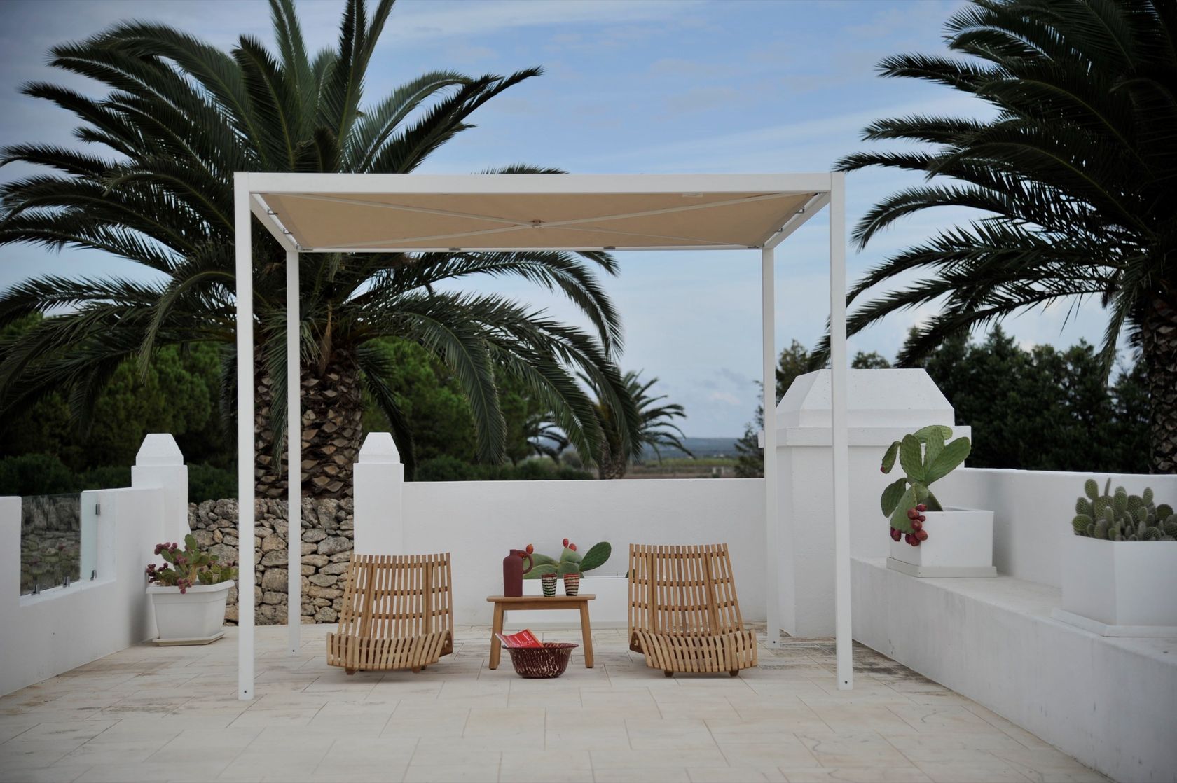 SHIBUYA Freestanding aluminium pergola By Unopiù | design Ferruccio Laviani