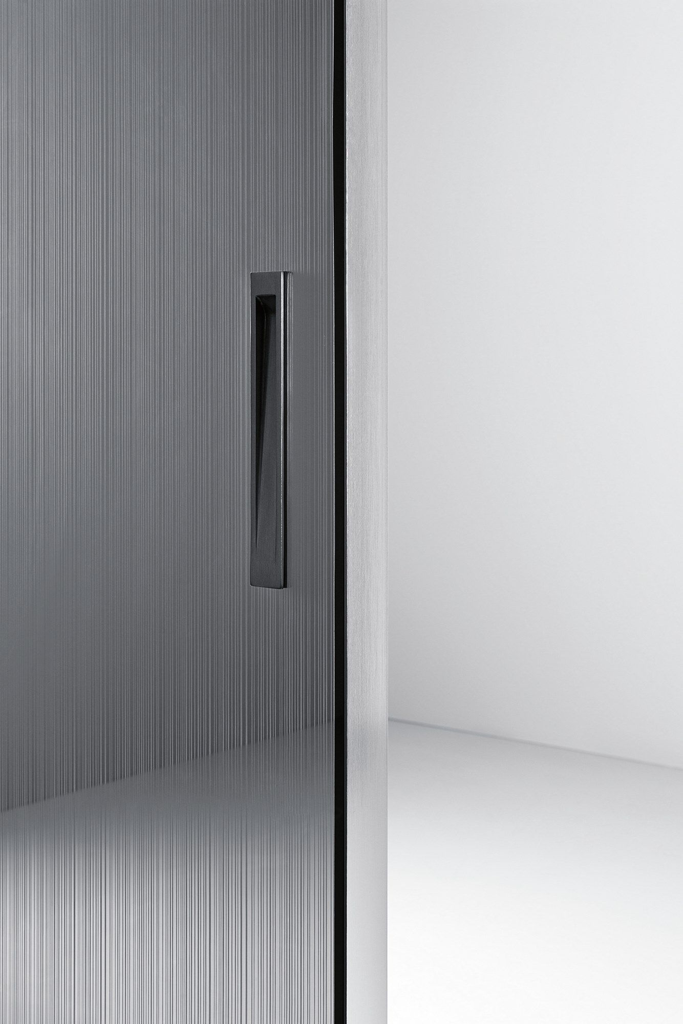 SHOIN Glass door By Lualdi | design Dante Bonuccelli