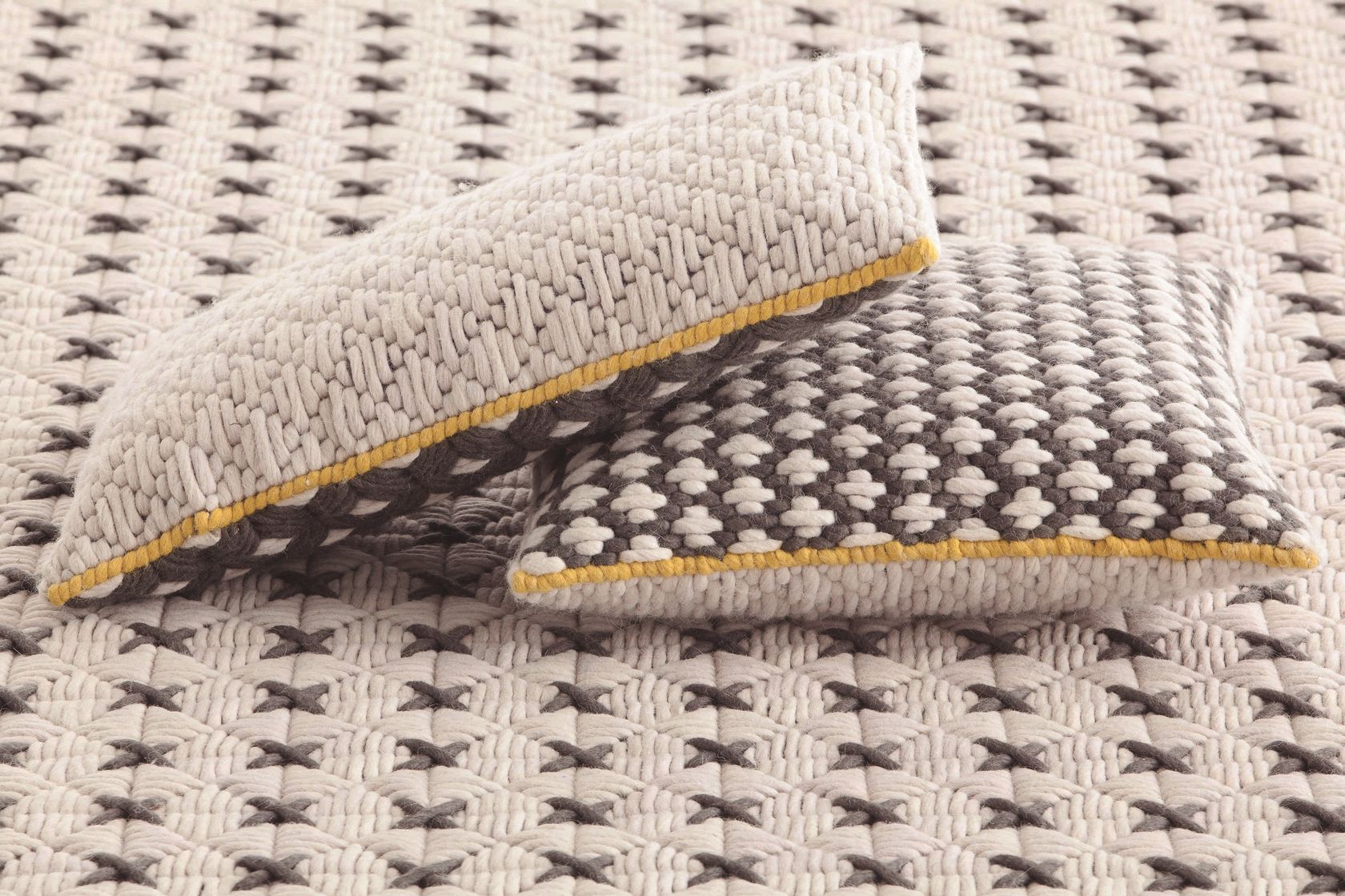 SILAÏ | Square cushion By GAN design Charlotte Lancelot