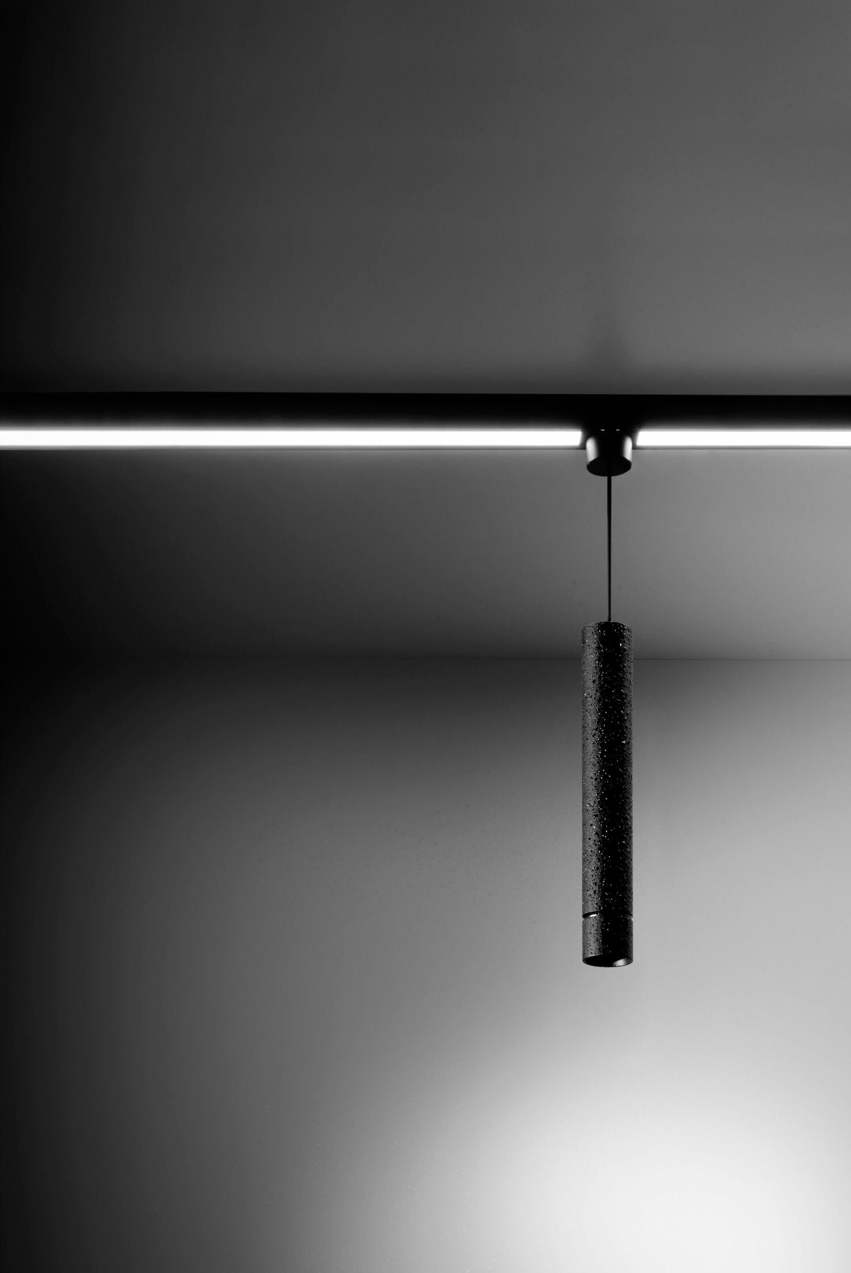 IP SYSTEM® IP54 dual power linear light system By SIMES