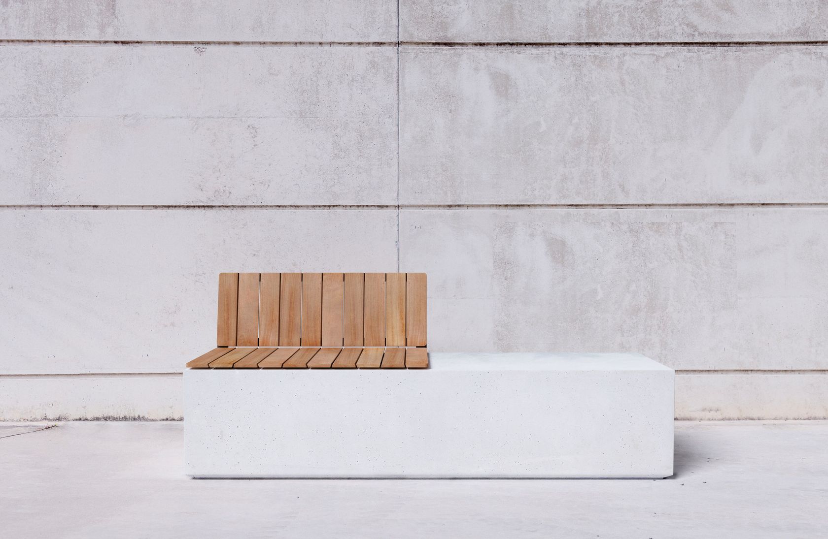 BOX TO BOX Modular concrete bench with back By SIT | design João Carvalho