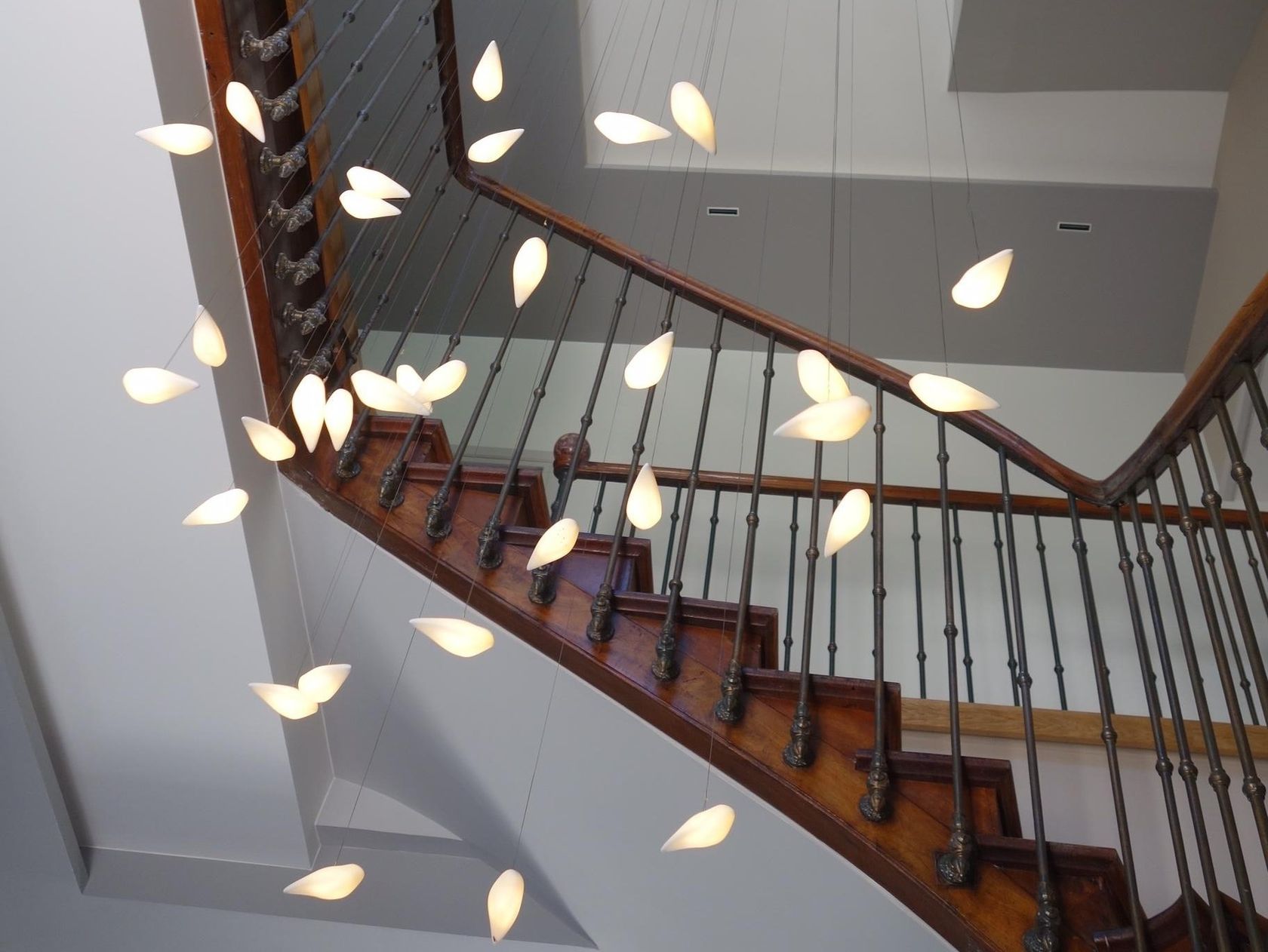 SMOON BIRDIE LIGHT Suspension LED en verre By Beau & Bien | design ...