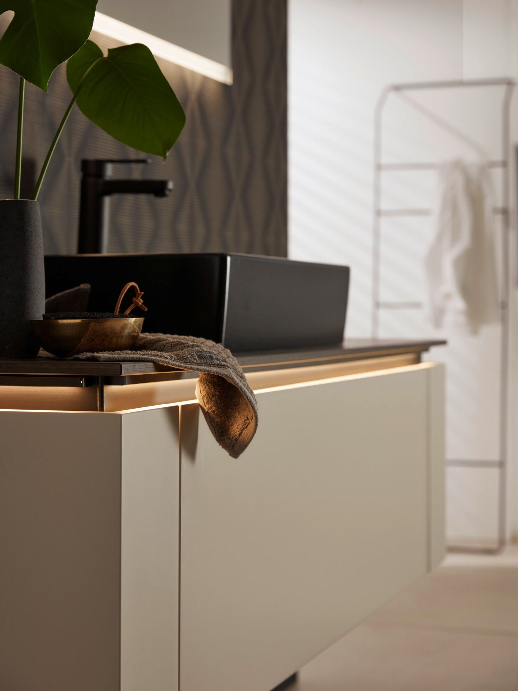 Arredo bagno completo SOFT LACK SAHARA - Nolte Küchen - Edilportale