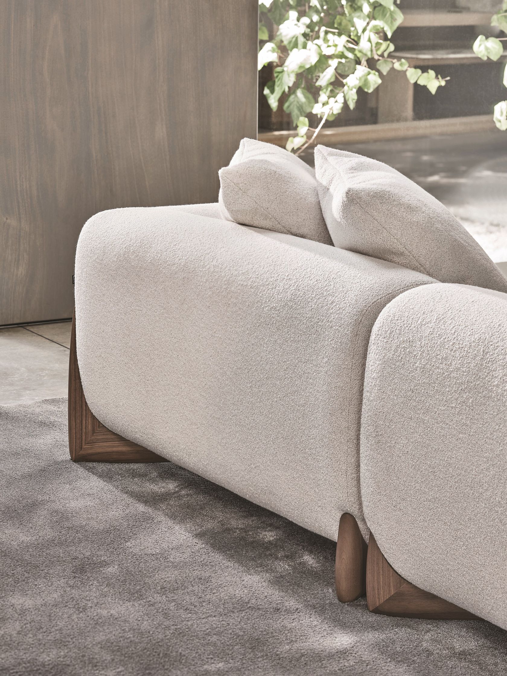 SOFTBAY Sofa By Porada | design Giuseppe Viganò