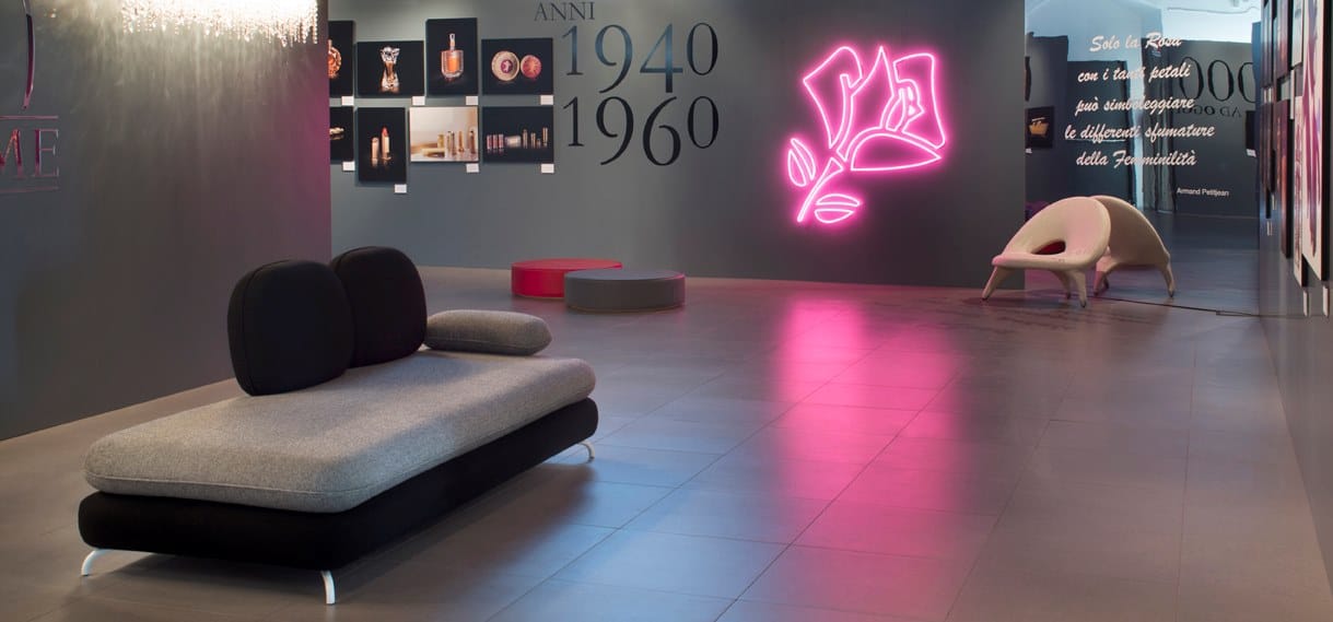 FORME Fabric day bed By Matrix International | design DIDA