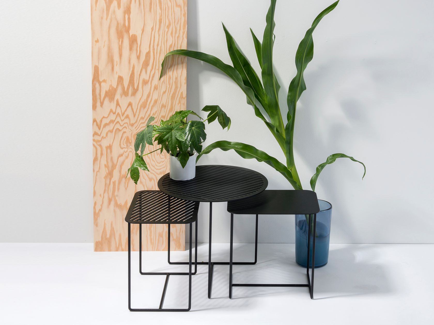 SOLID SIDE TABLE #02 Coffee table By Weld & co