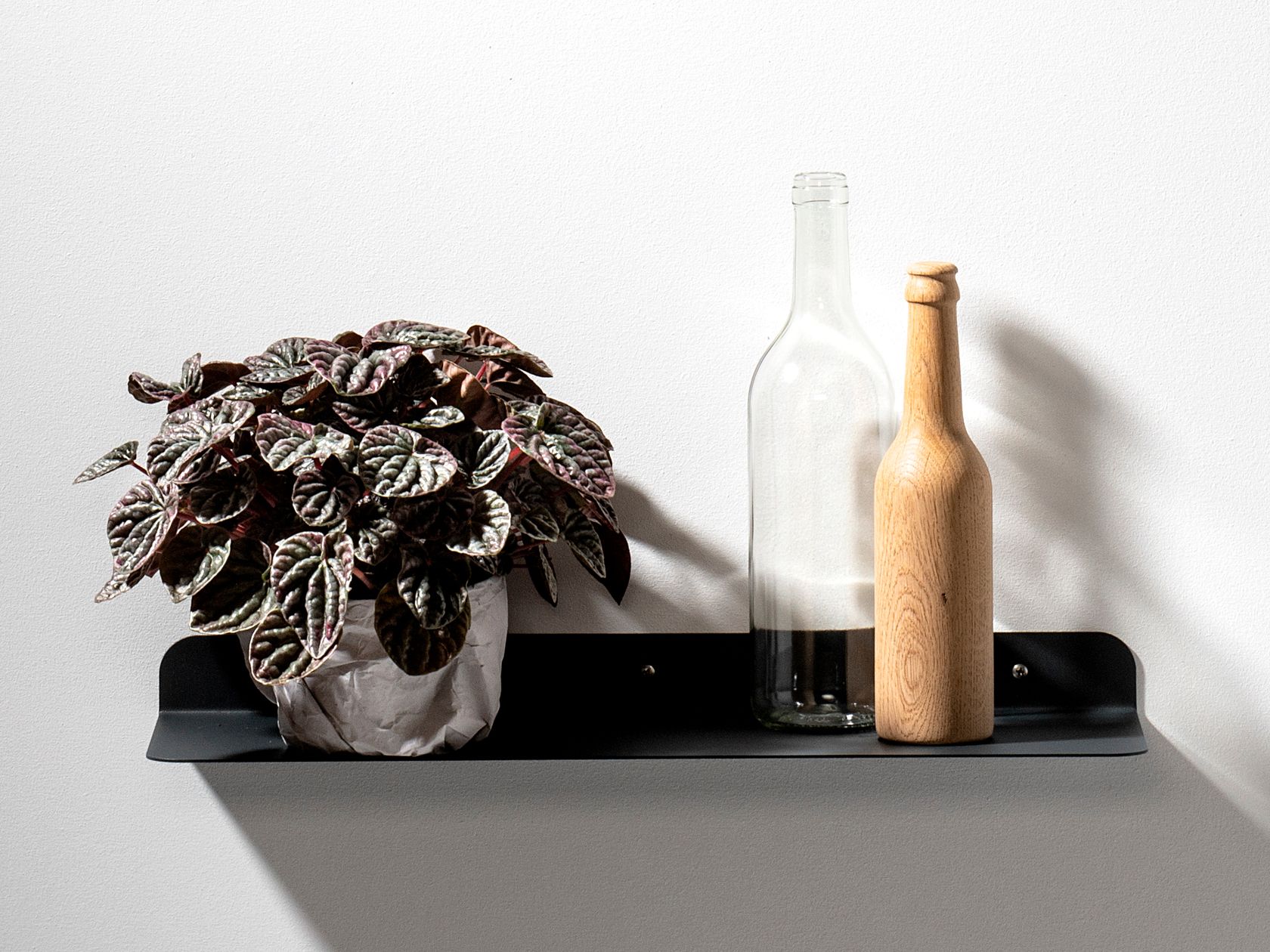 SOLID WALL SHELF #01 Wall shelf By Weld & co