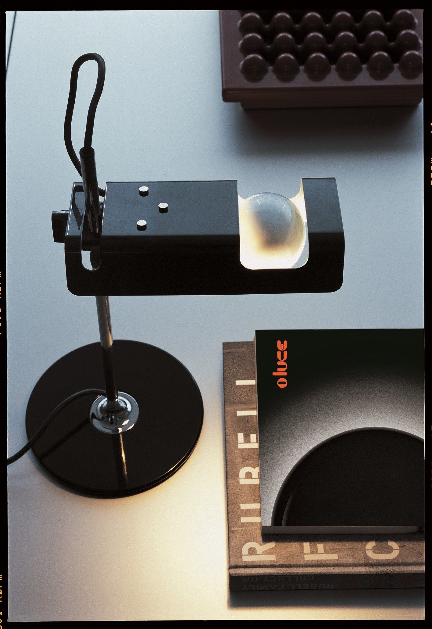 SPIDER - 291 Lampada da tavolo By Oluce | design Joe Colombo