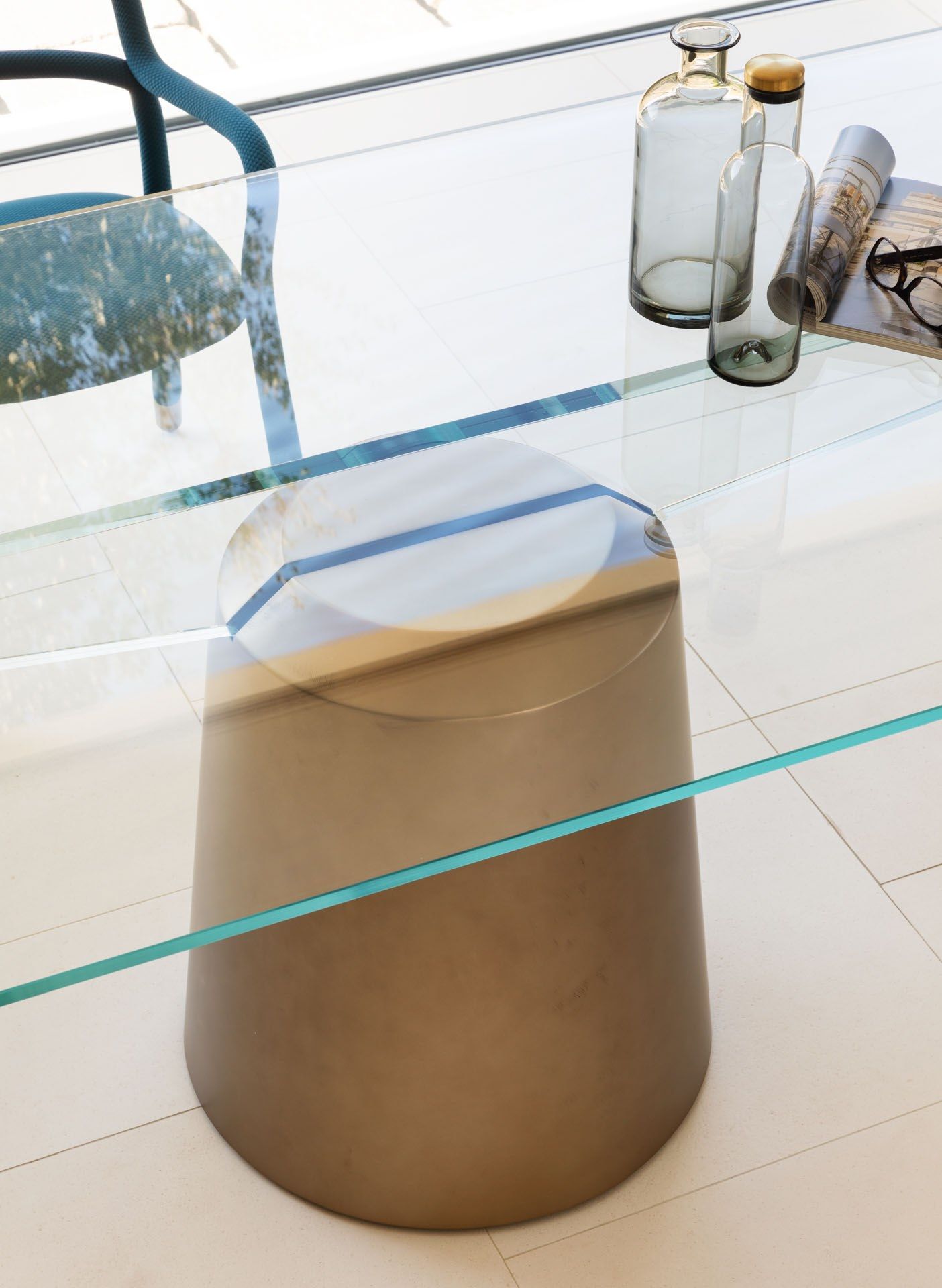 SPIKE table By Midj design Giulio Iacchetti