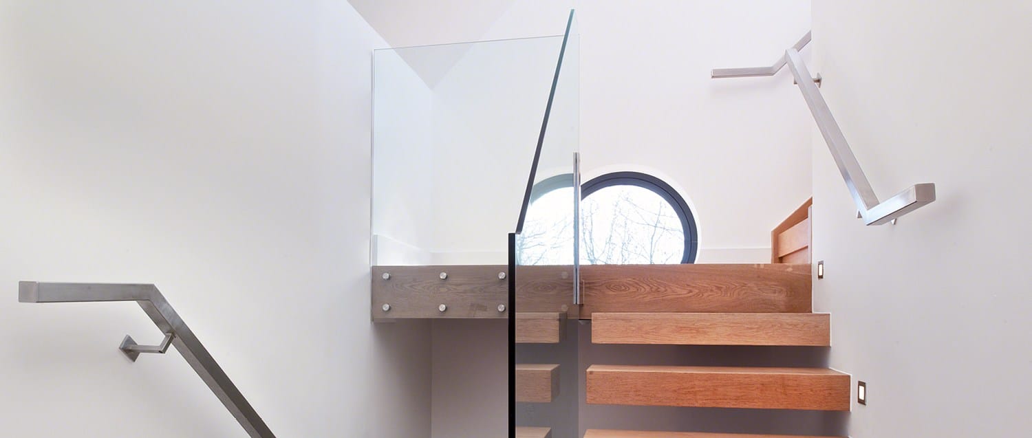 SQUARE LINE 40X40 Stainless steel handrail By Q-RAILING ITALIA