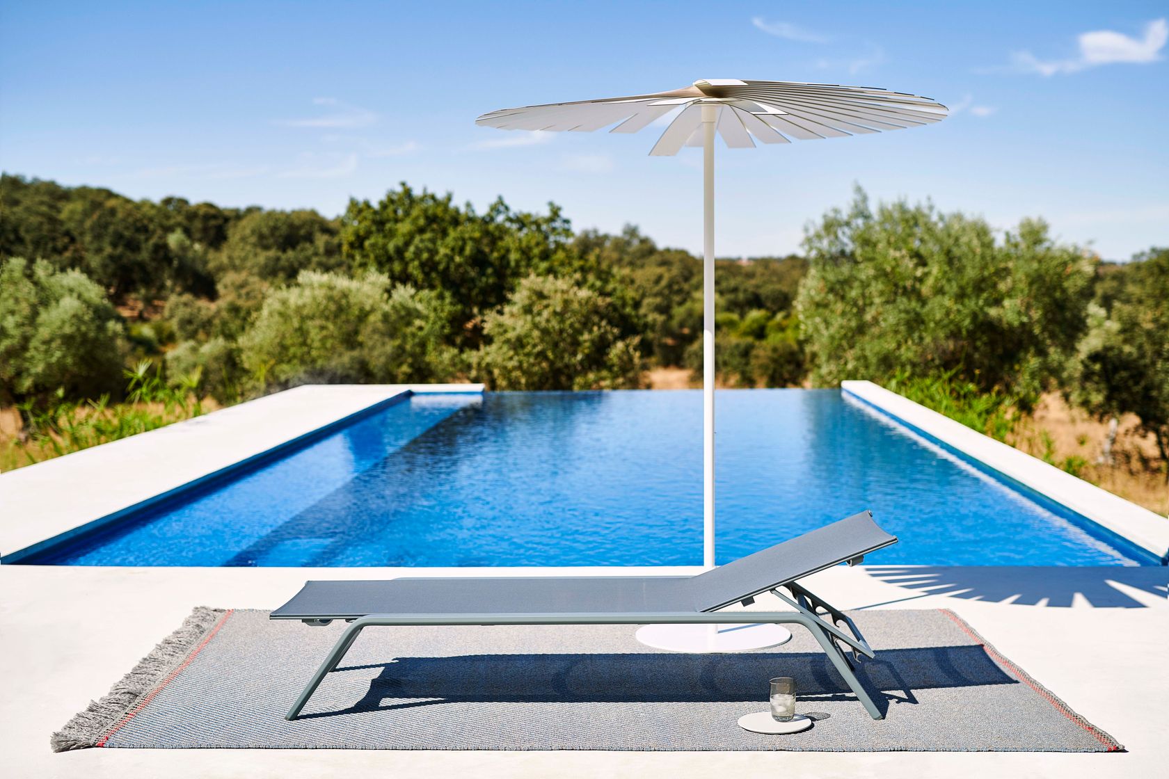 STACK | Sun lounger By GANDIABLASCO design Borja Garcia