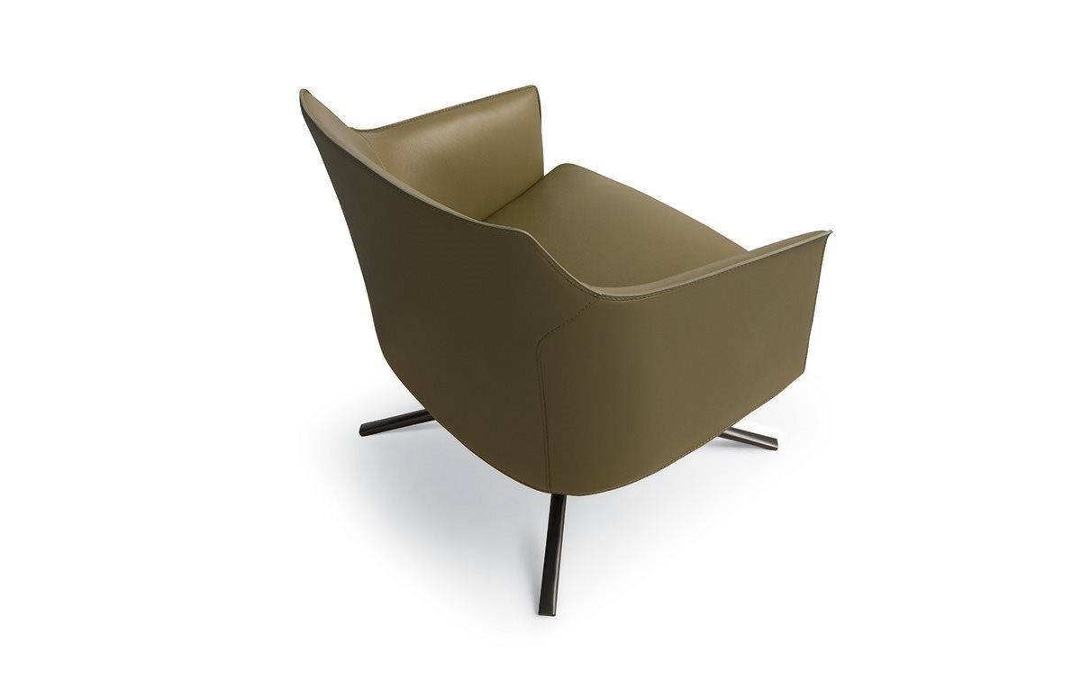 STANFORD Swivel tanned leather armchair with armrests By Poliform ...