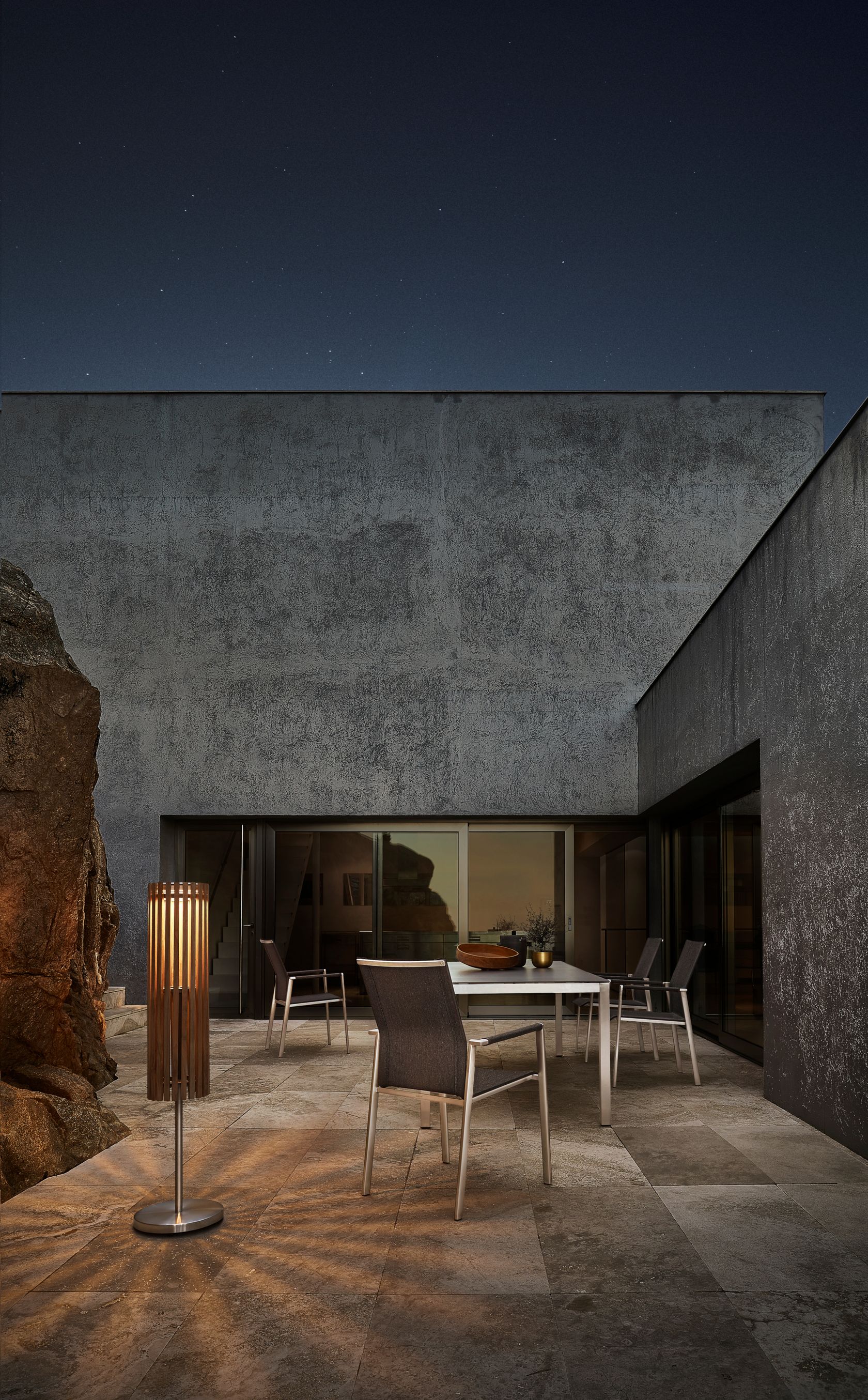 STAR Solar powered floor lamp By Solpuri | design Dick Björk