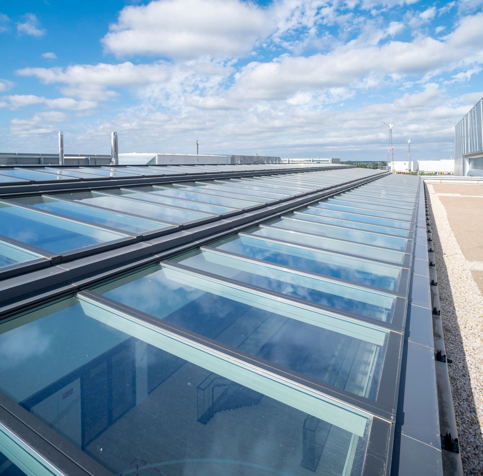 Glass and steel roof window STEP LONGLIGHT/RIDGELIGHT By Velux Commercial