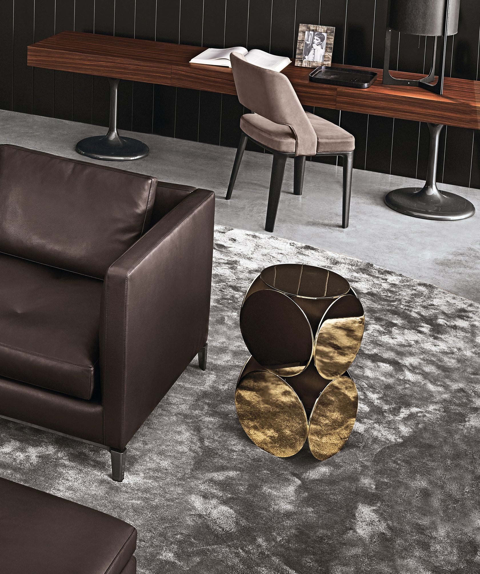 STILL Coffee table By Minotti | design Rodolfo Dordoni