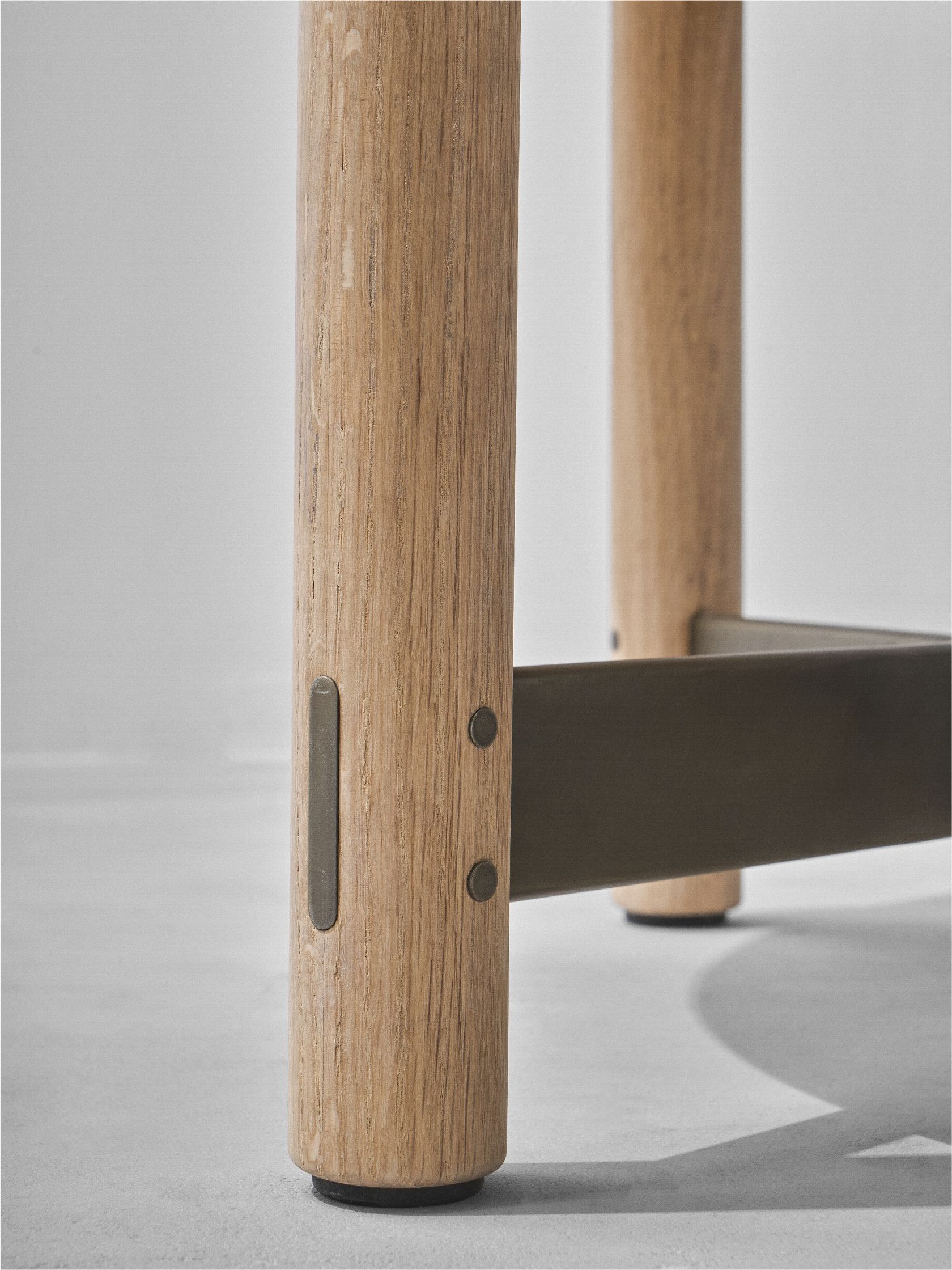 STILT Low round oak coffee table By District Eight