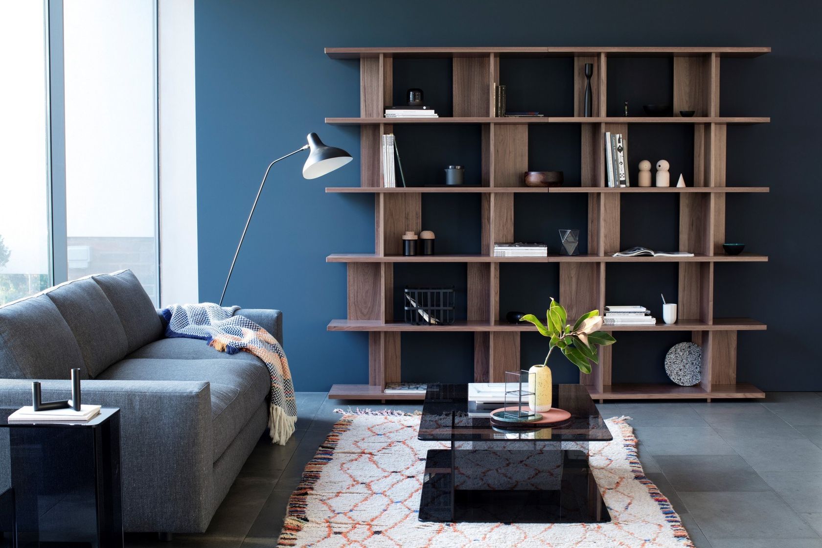 STRATA Open freestanding double-sided walnut bookcase By Case | design ...
