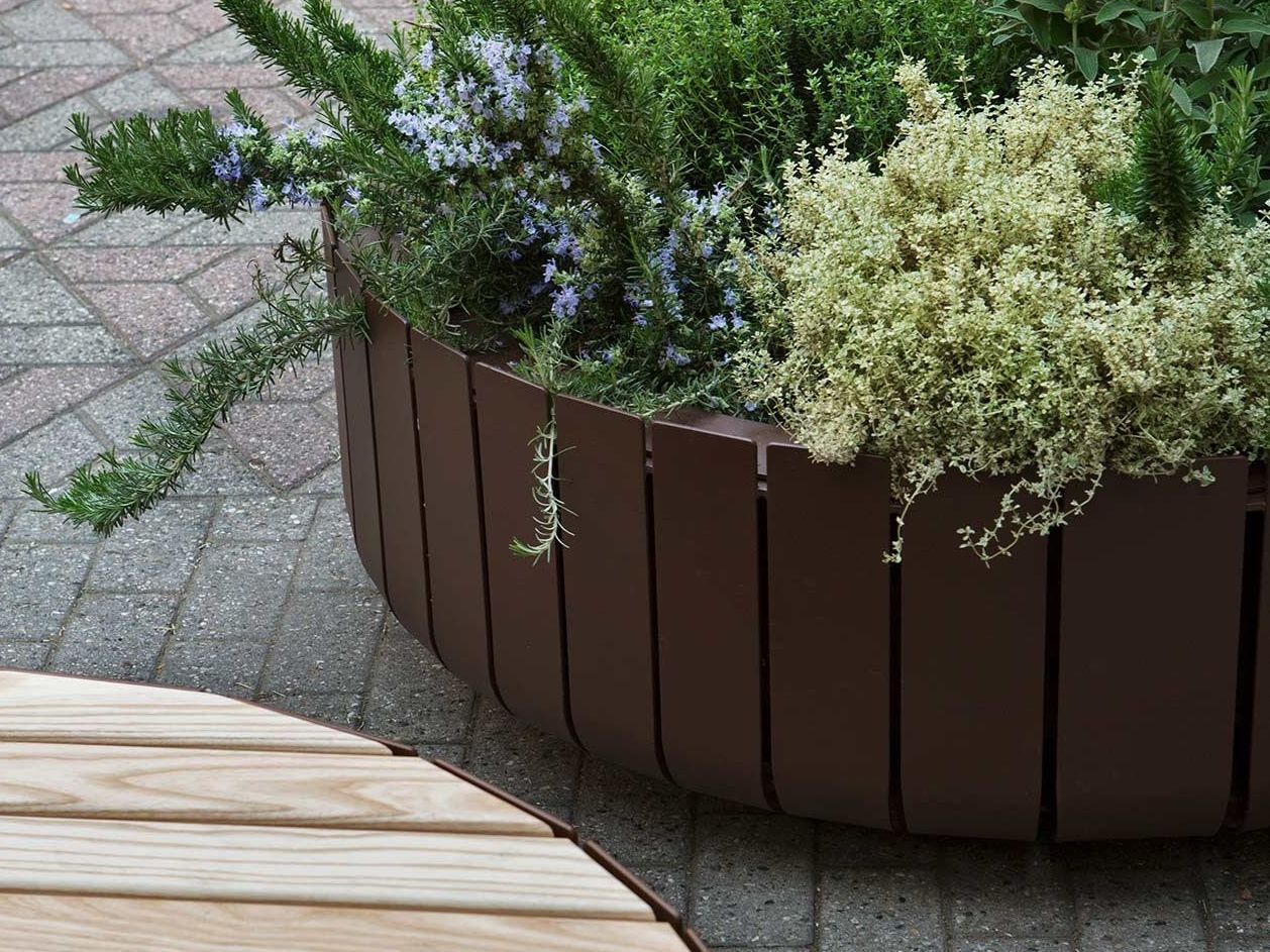 STRIPES | Flower pot By VESTRE design Lars Tornøe