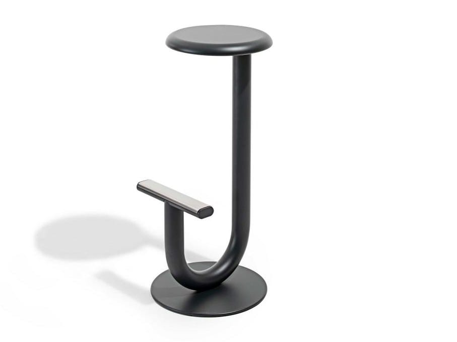 STRONG High stool with footrest By Desalto | design Eugeni Quitllet