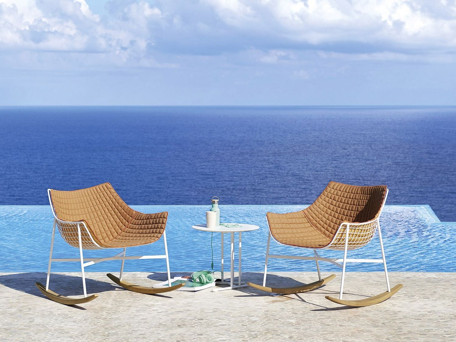 SUMMER SET | Rocking easy chair By Varaschin design Christophe Pillet