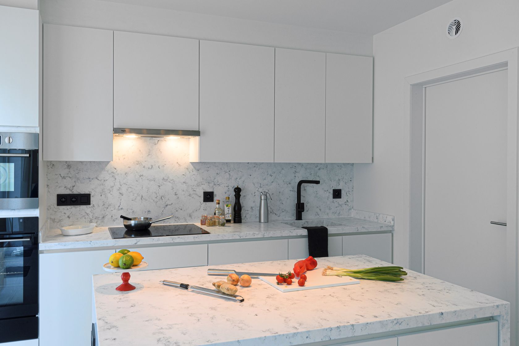 AVONITE® VEINED PATTERNS Solid surface material By Avonite®