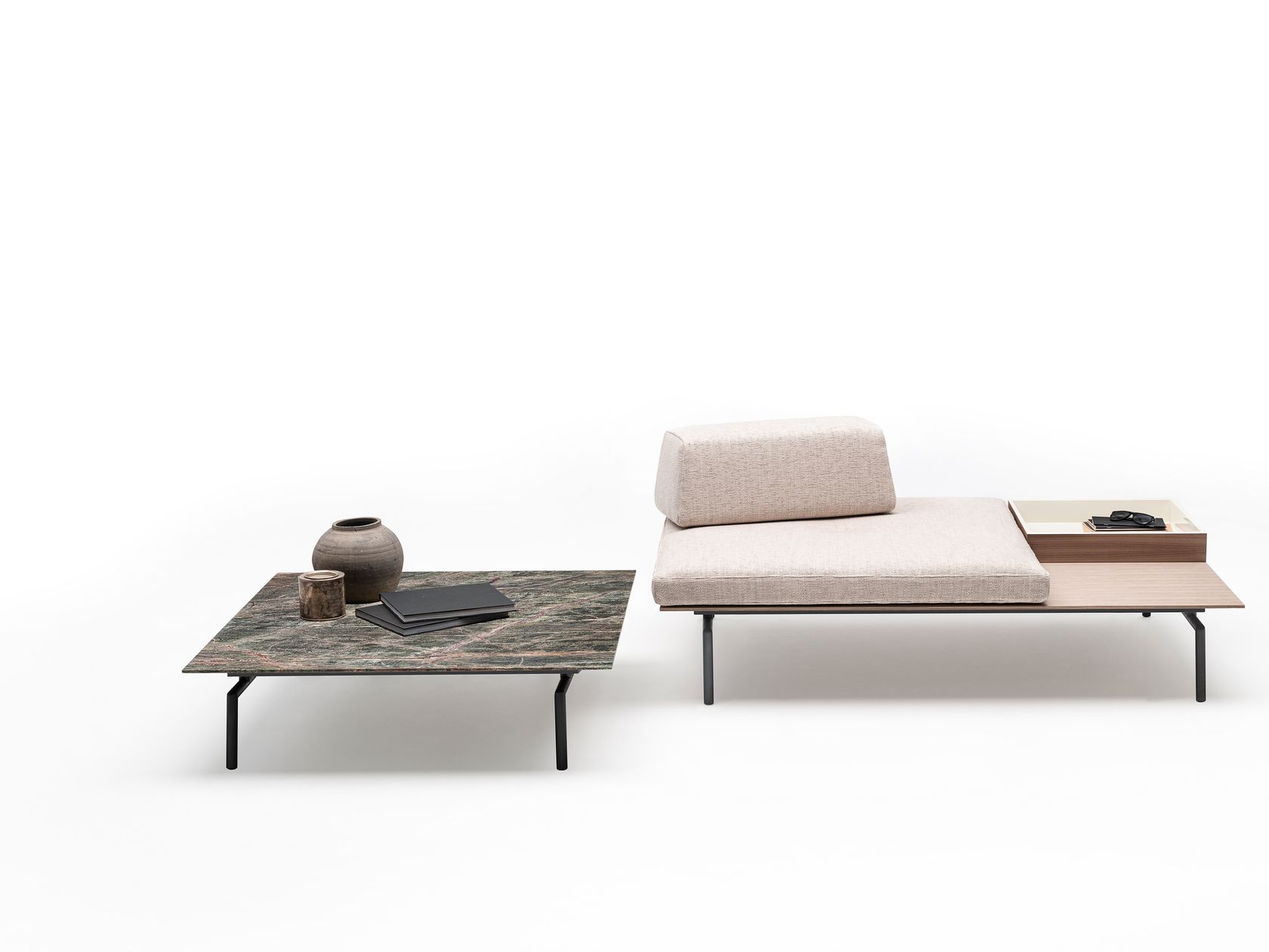 SUMO | Low table By Living Divani design Piero Lissoni