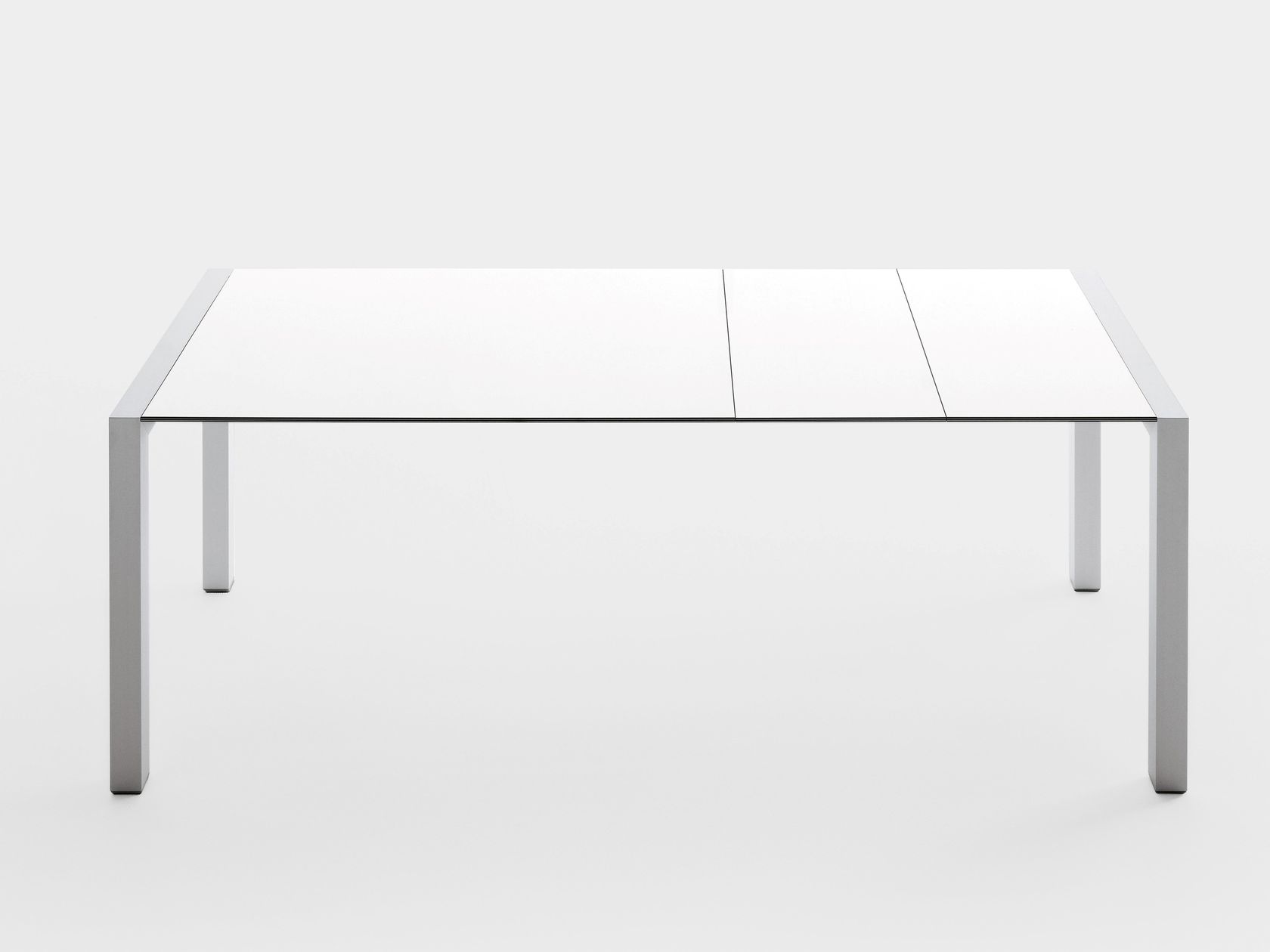 Kristalia Extendable Tables, Between Oriental Inspiration and Essential ...