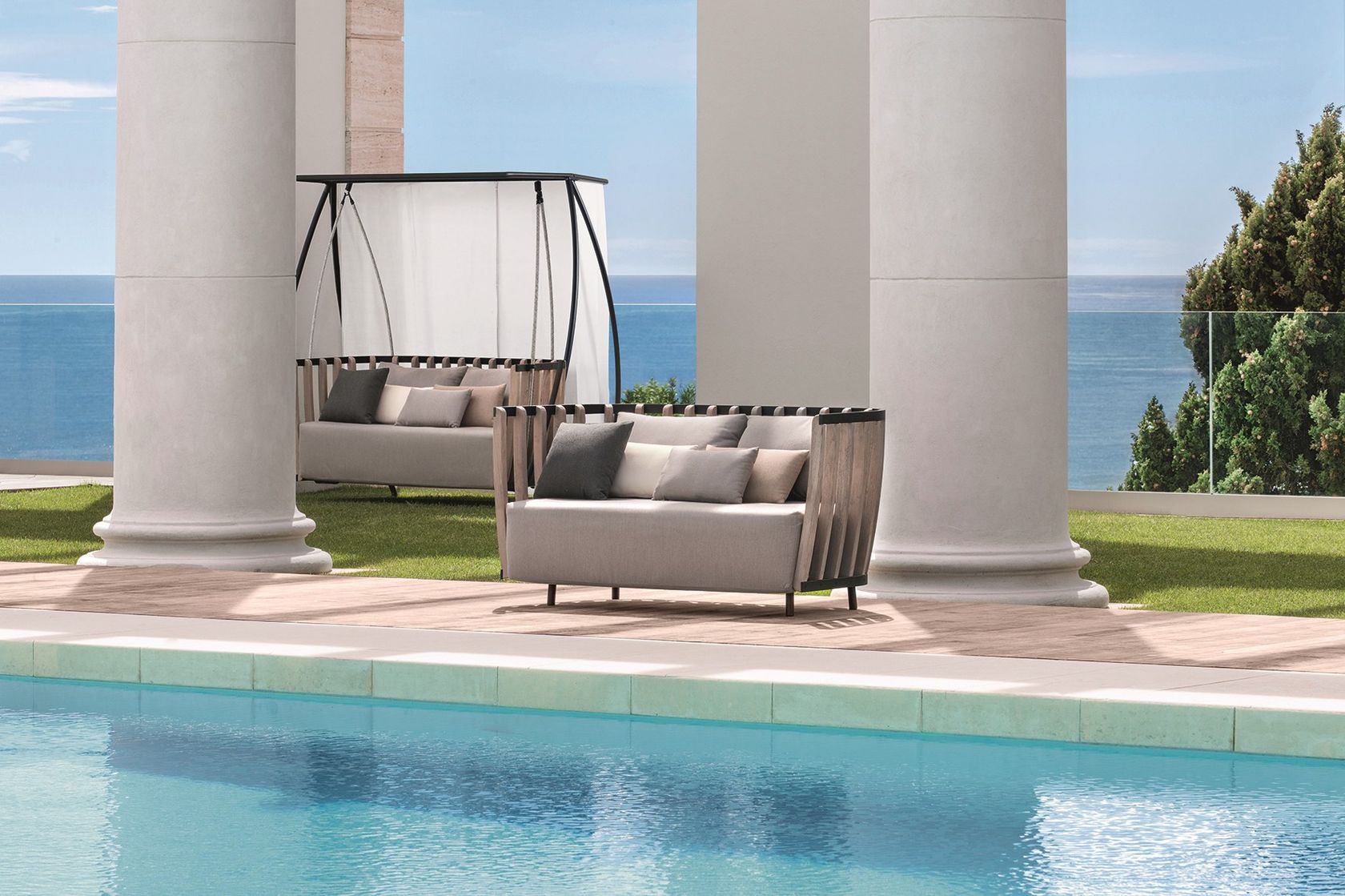 SWING | Garden swing seat By Ethimo design Patrick Norguet