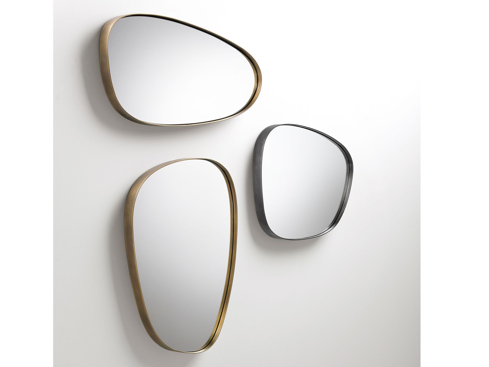 SYRO Metal framed wall-mounted mirror By DE CASTELLI | design Emilio Nanni
