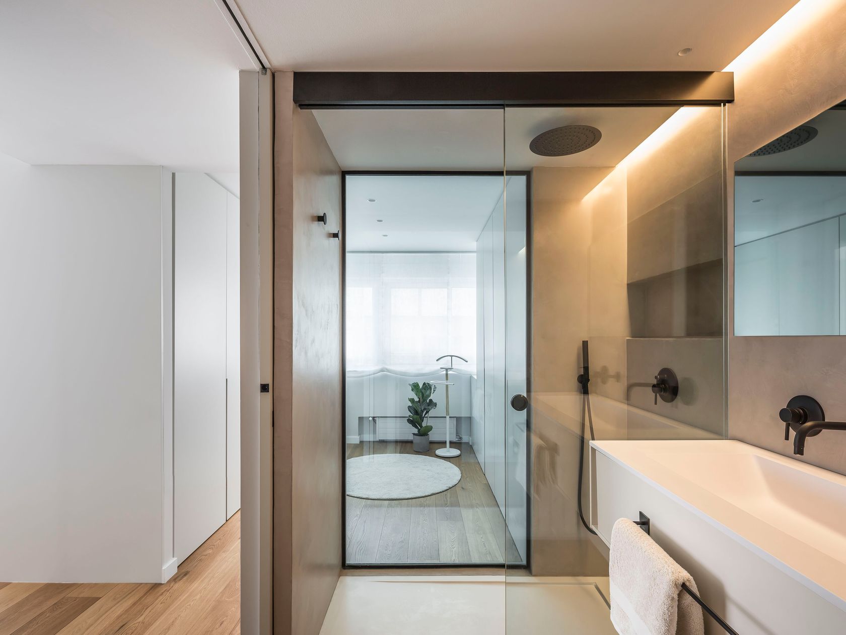 VAHO GLASS Shower door kit By Saheco