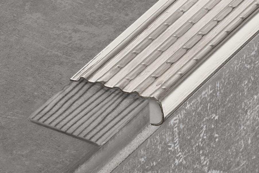 Treppenschutzprofil aus Edelstahl Schlüter®-TREP-E/-EK/-EFK Kollektion ...